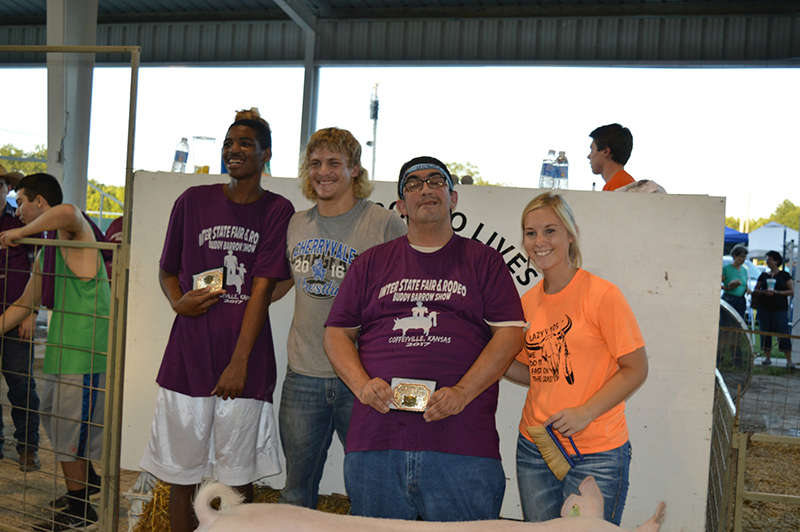 Pigs boost confidence at Inter-State Fair - Inter-State Fair and Rodeo